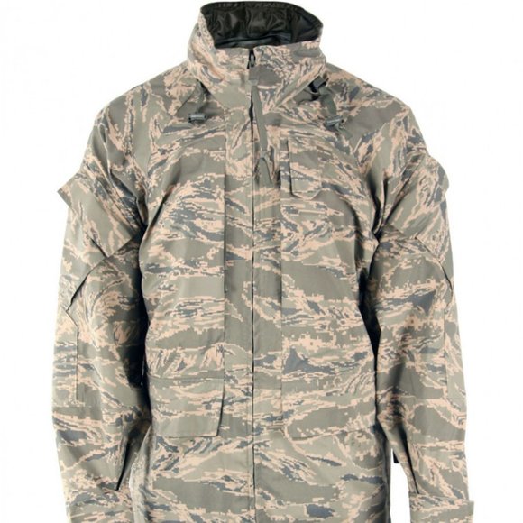 Jackets & Coats | Usaf Goretex Parka Apecs Military Digital Camo Jacket ...